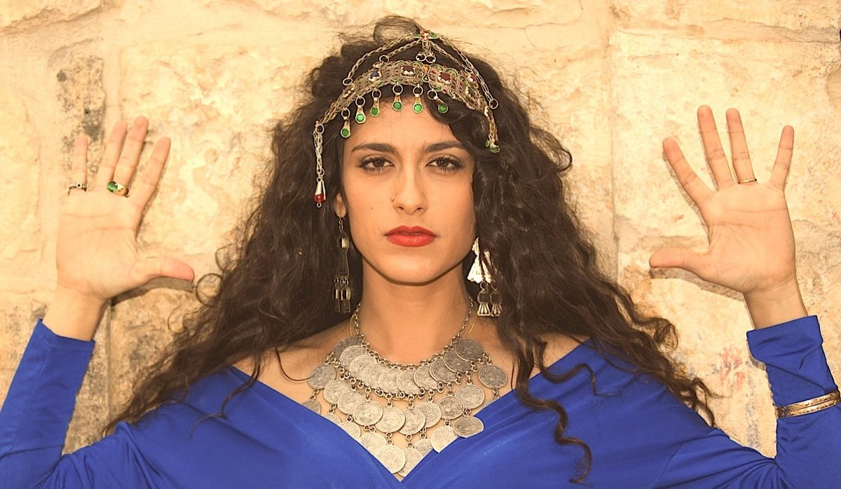 Chansons, Lieder und Folk: Mor Karbasi - leidvolle Hochzeit, liedreicher Trost - BRF1 Radio